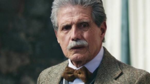 Un Padre No Tan Padre Movie Review | Common Sense Media