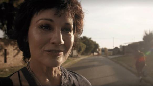 Jewel Movie Review | Common Sense Media