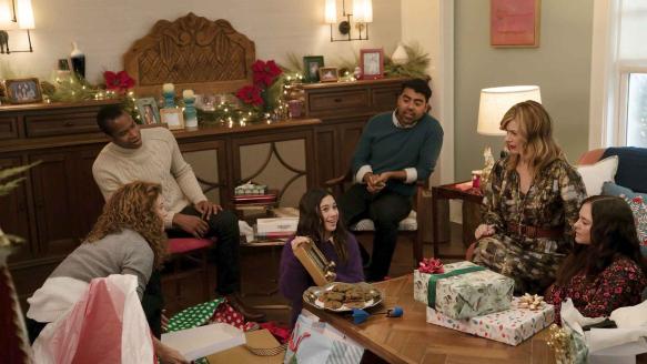 Christmas... Again?! TV Review | Common Sense Media