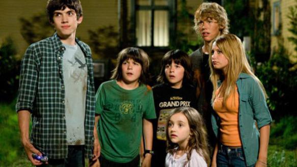 Aliens in the Attic Movie Review | Common Sense Media