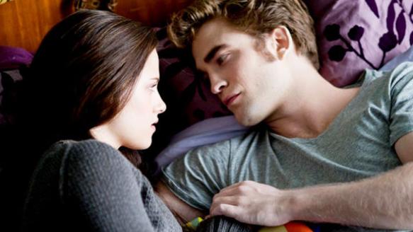 The Twilight Saga: Eclipse Movie Review | Common Sense Media