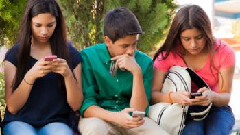 Social Media, Social Life: Teens Reveal Their Experiences, 2018 ...