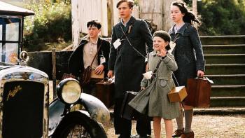 The Chronicles of Narnia: The Lion, the Witch, and the Wardrobe Movie ...