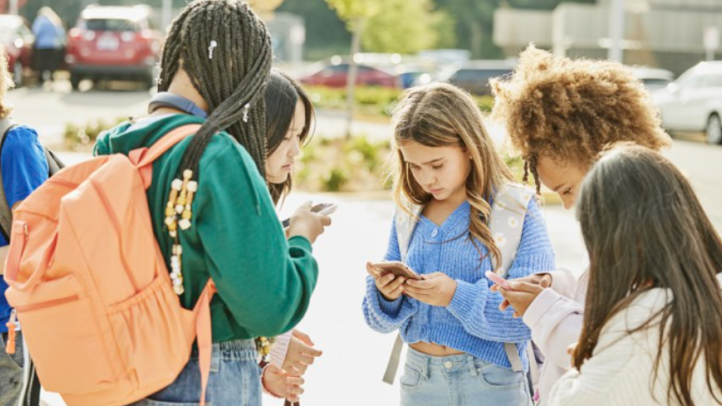 Parents' Ultimate Guide: How to Set Parent Controls on Snapchat ...