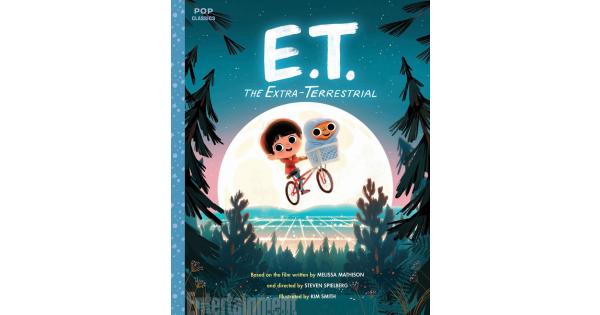 E.T. the Extra-Terrestrial: The Classic Illustrated Storybook Book ...